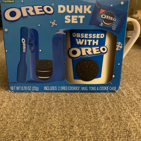 Oreo | Dining | New Oreo Dunk Set Includes Plastic Mug And Tiny Package ...